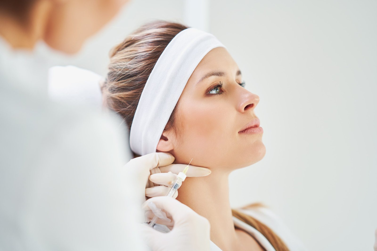 Leading the Way in Aesthetic Medicine - MoldeClinik